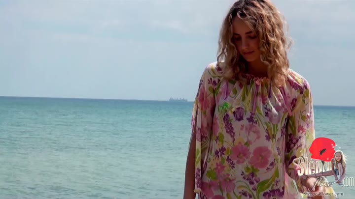 Download Dream Studio Steppe Flower 237